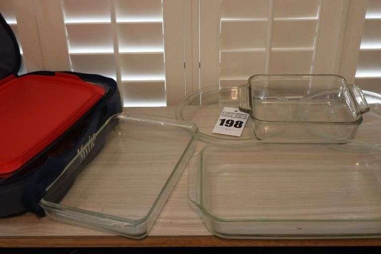 Variety of Baking Dishes (Anchor, Pyrex): One in carry case and lid ...