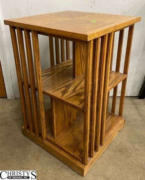 Spinning Table 18x18x26 - Christys