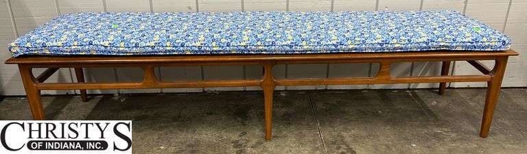 MCM Style Bench 70x18x14 - Christys