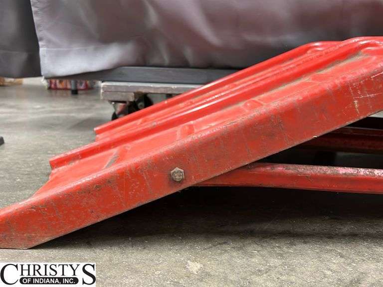 Red Metal Car Ramps - Christys