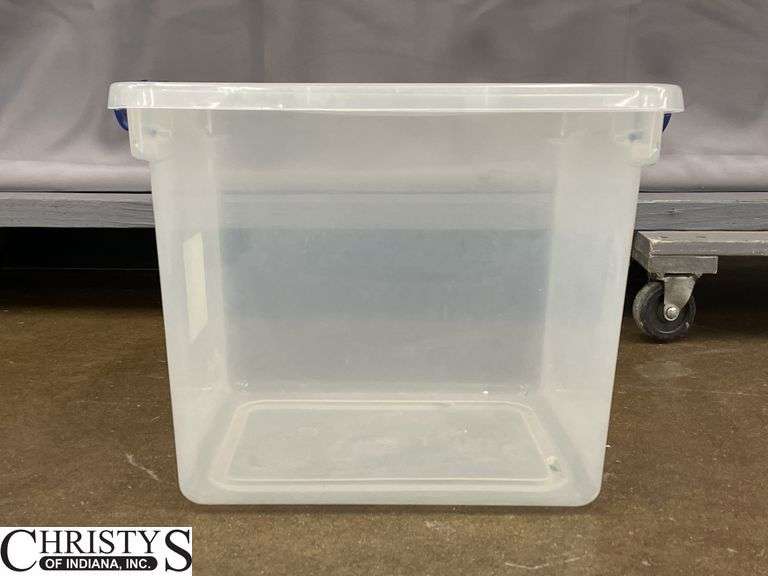 8 Small Totes With Lids - Christys