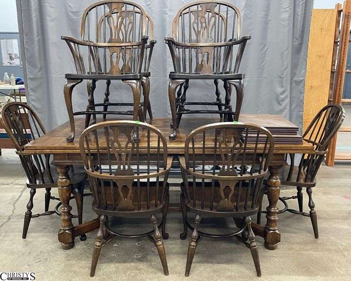 Windsor Table and 8 Chairs 73x45 - Christys