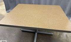 4 Top Table 48x36x29 - Christys