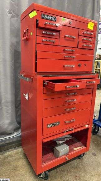 REM/PRO Tool Chest Wheels Are in Need of Some Work 29x17x60 - Christys