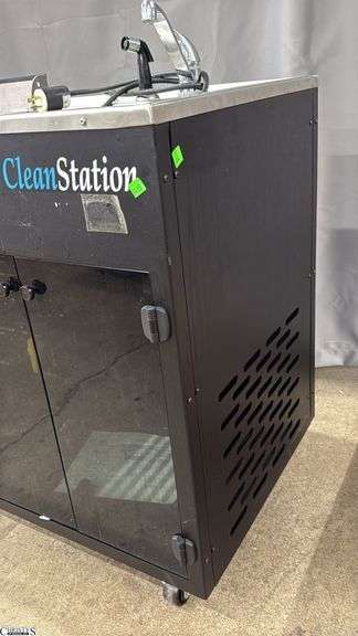 Clean Station 48x24x36 - Christys