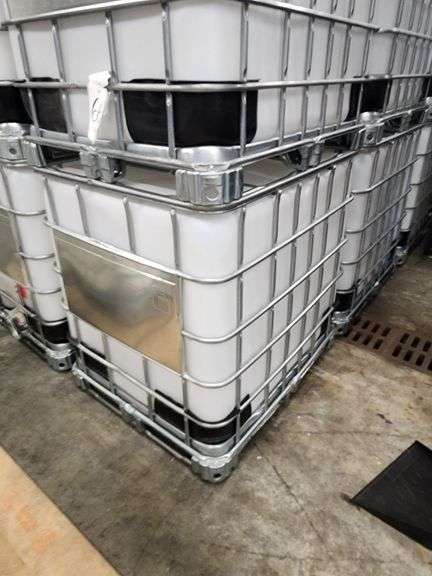 (4) Schuetz 275 Gallon Plastic Stackable IBC Tote Tanks - Iron Horse ...
