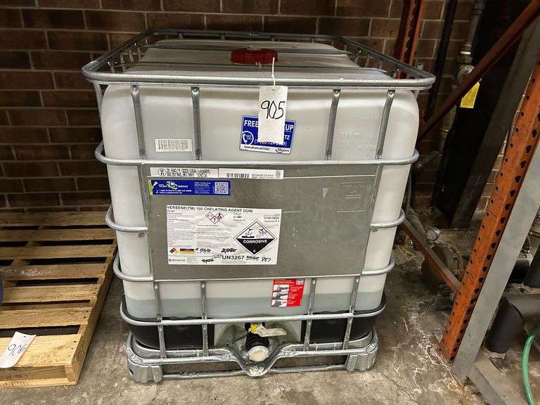 250 gallon partial tote of Versene 100 - Iron Horse Auction Company