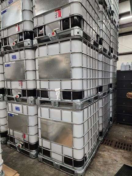 (4) Schuetz 275 Gallon Plastic Stackable IBC Tote Tanks - Iron Horse ...