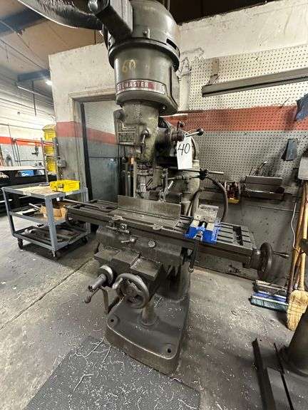 Cincinnati Vertical Milling Machine - Iron Horse Auction Company