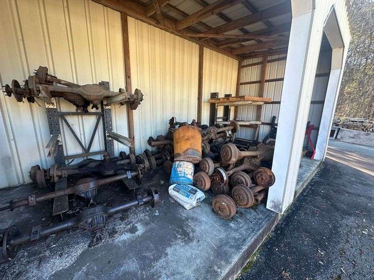 Ford Rear Ends and Metal Racks - Iron Horse Auction Company