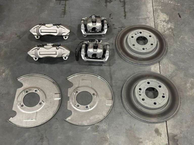 Set of Factory 2020-24 Camaro Brakes - Iron Horse Auction Company