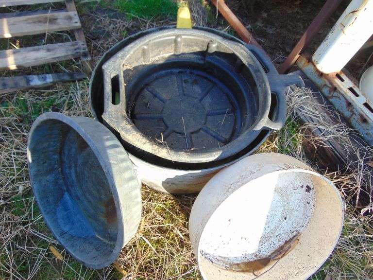 Misc. Catch Pans & Tub - Iron Horse Auction Company