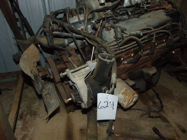 Ford 5.0 Engine - Iron Horse Auction Company