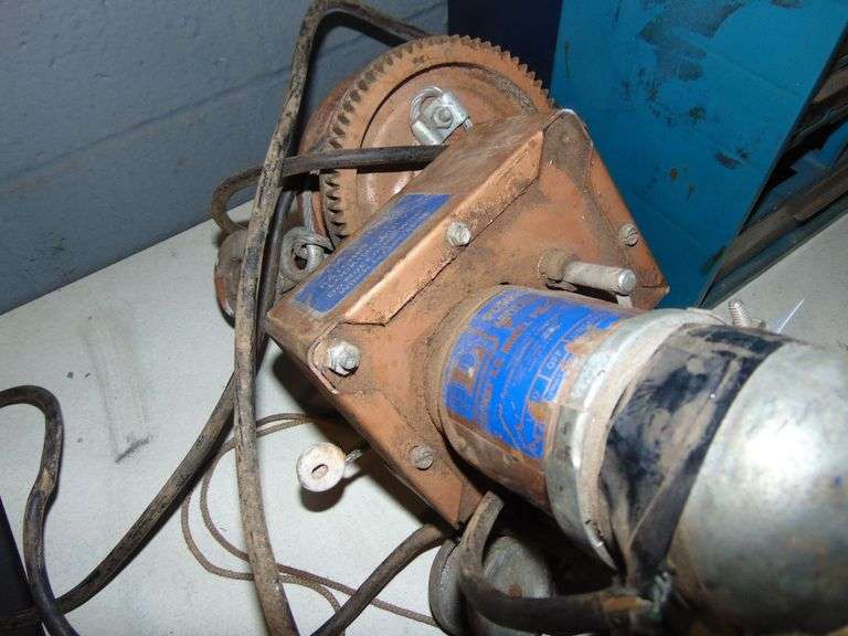 L/D Power Module Model PM4-1 AC - Iron Horse Auction Company