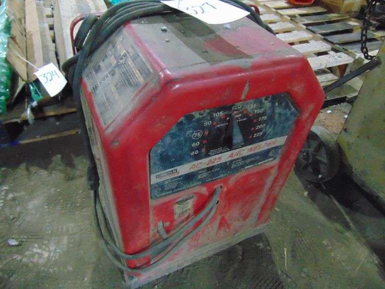 Lincoln AC225 Arc Welder, No Leads - Iron Horse Auction Company