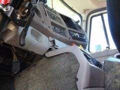 2001 Mack Model CH613 Day Cab Road Tractor; VIN: 1M1AA18Y61W135029, Has ...