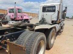 2001 Mack Model CH613 Day Cab Road Tractor; VIN: 1M1AA18Y61W135029, Has ...