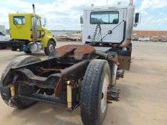 2000 Mack Model CH613 Day Cab Road Tractor; VIN: 1M1AA18Y0YW122433, Has ...