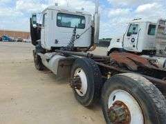 2000 Mack Model CH613 Day Cab Road Tractor; VIN: 1M1AA18Y0YW122433, Has ...