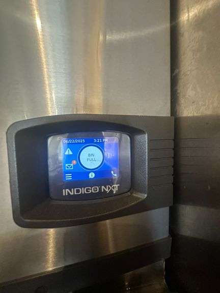 Manitowoc Indigo NXT Ice Machine Head & Bin - Iron Horse Auction Company