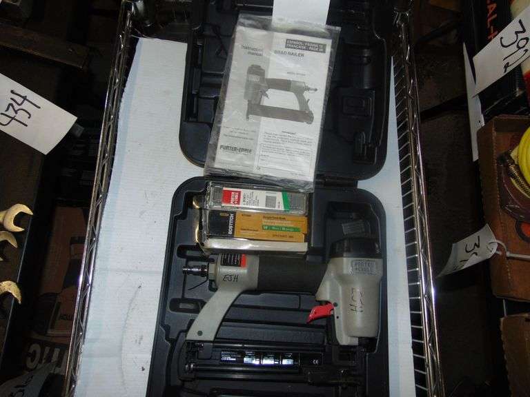 Porter Cable Model BN125A Brad Nailer - Iron Horse Auction Company
