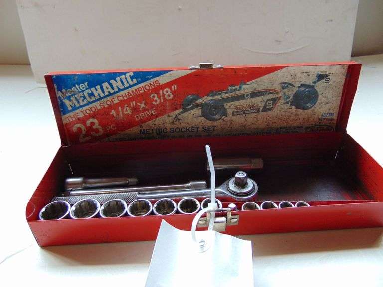 Master Mechanic Partial Set Sockets Standard - Iron Horse Auction Company