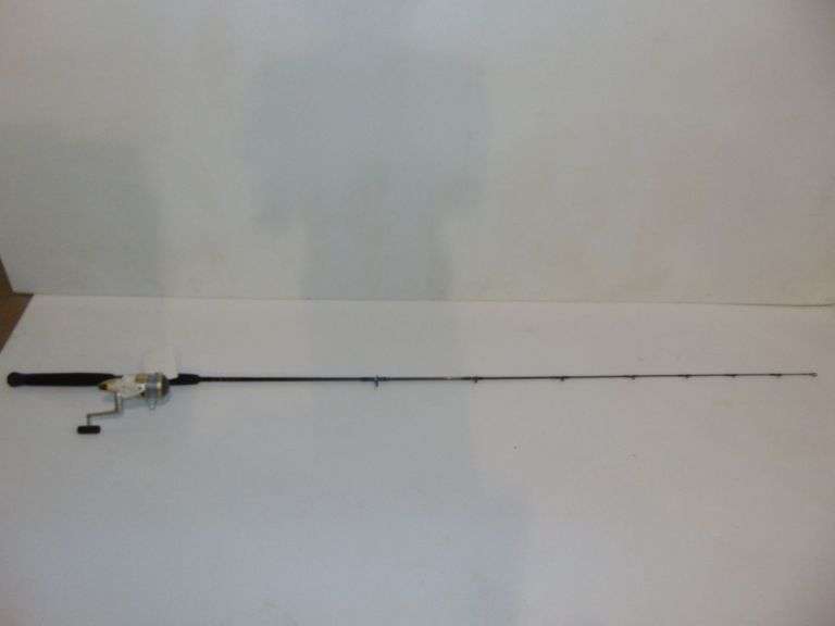 Shimano 6000 FG Stradic On Ocean Master Rod - Iron Horse Auction Company