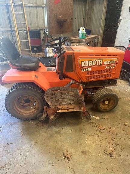 Kubota G5200 Lawn Tractor - Iron Horse Auction Company