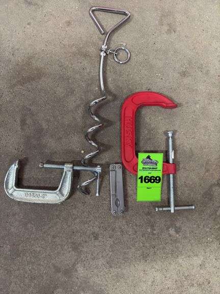 2C clamps a dog screw and a leather man - Triple States Family Auctions