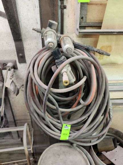 Air hoses and air regulators - Triple States Family Auctions