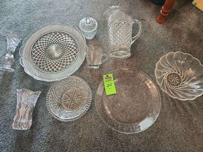 Miscellaneous glassware - Triple States Family Auctions
