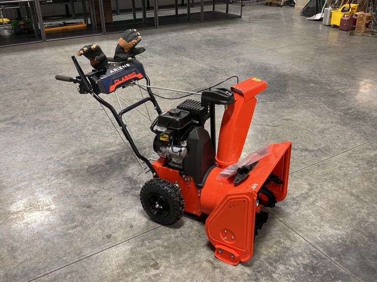 Ariens Classic 24" Snow Blower - National Auction USA